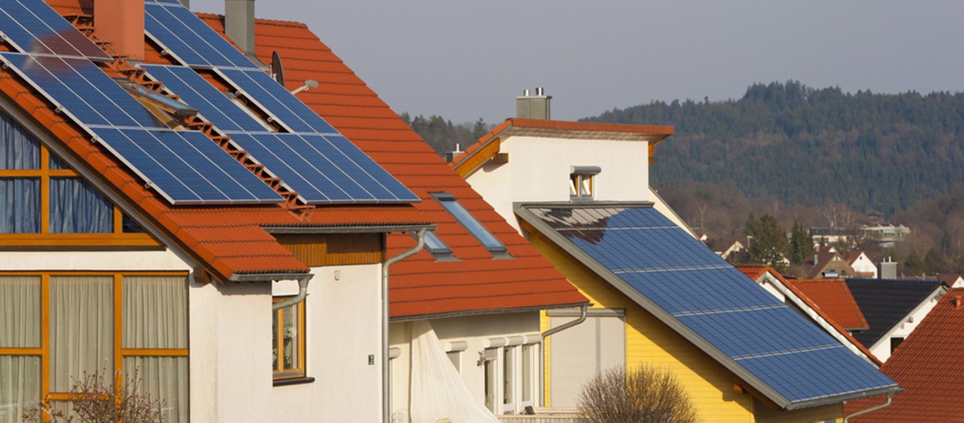 Going solar on the home front - Enbridge Inc.